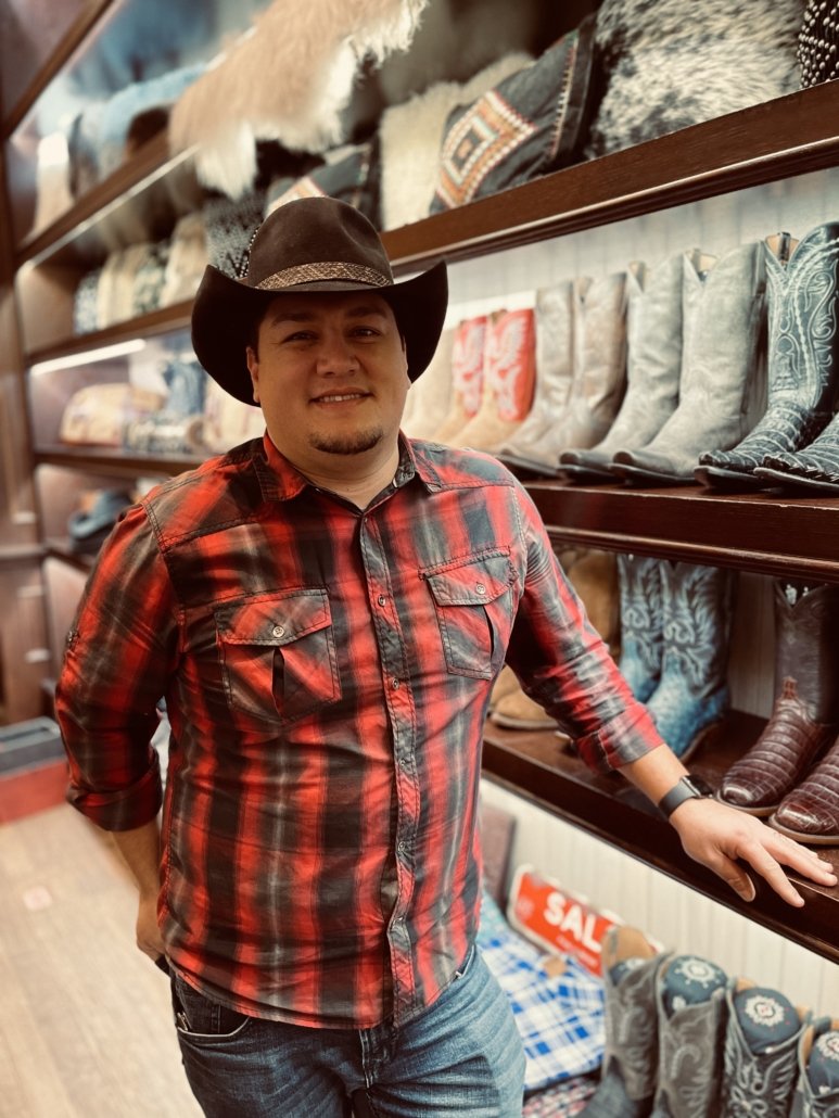 Meet the Kemo Sabe Family