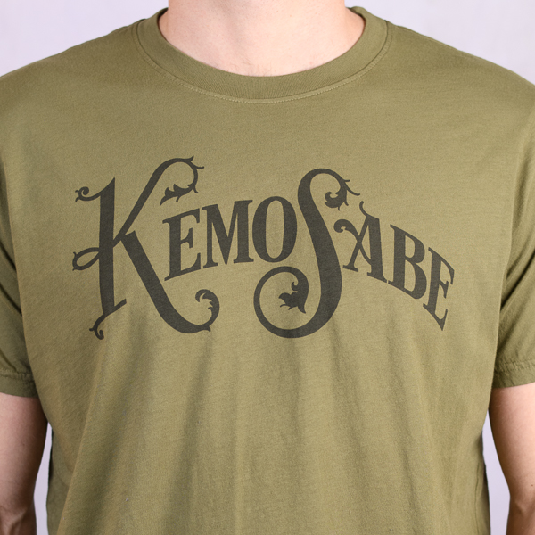 KEMO SABE MEN'S GREEN LOGO TEE