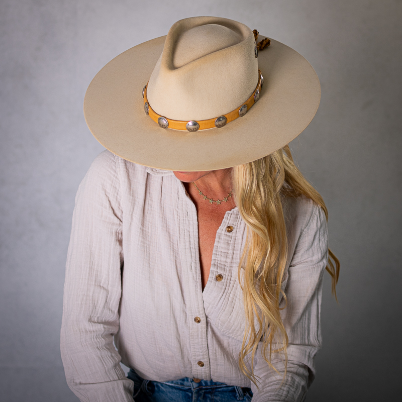 BONE BEAVER BLEND HAT